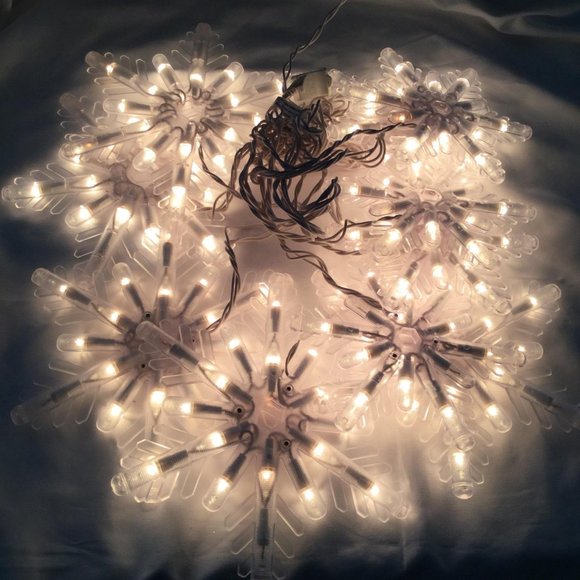 General Electric | Holiday | 5 Snowflake Icicle Style Lights Random ...